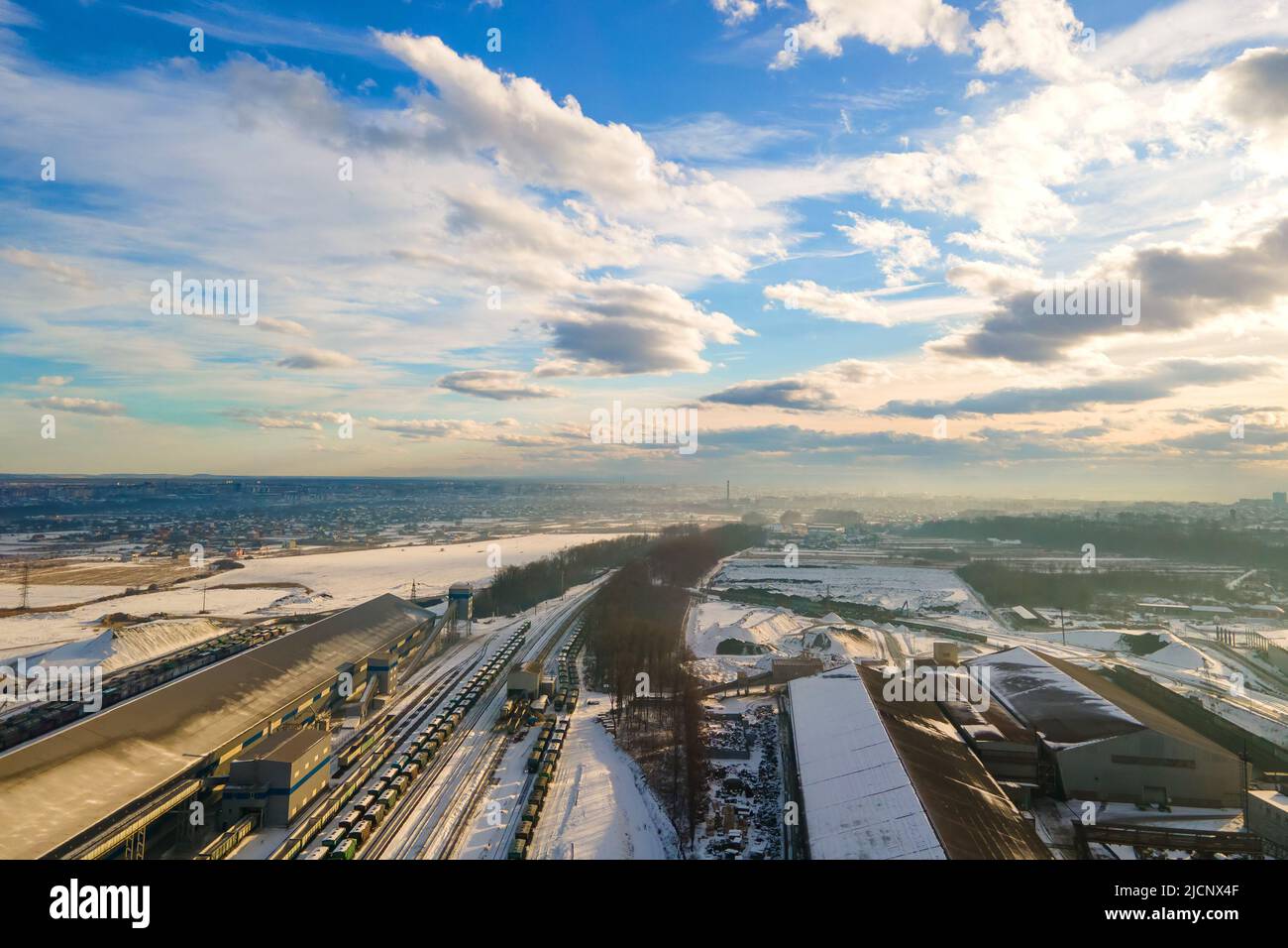 Rail wagon unloading hi-res stock photography and images - Alamy