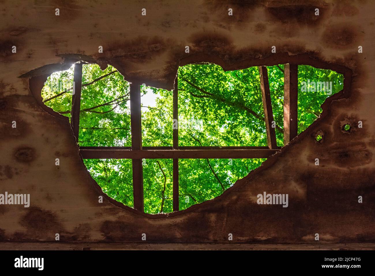 Destroyed roof of an old abandoned house Stock Photo - Alamy