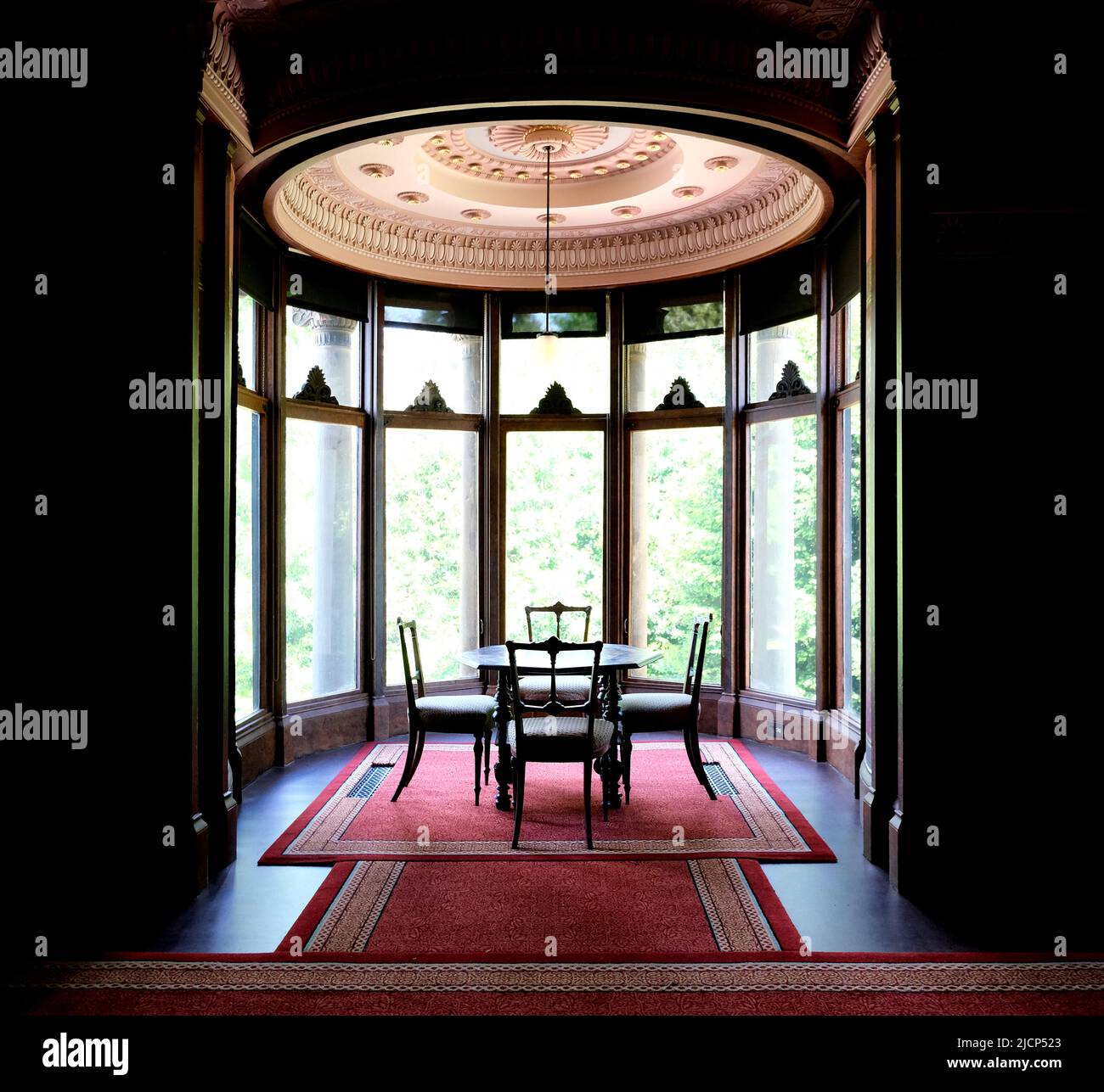Parlor room victorian hi-res stock photography and images - Alamy