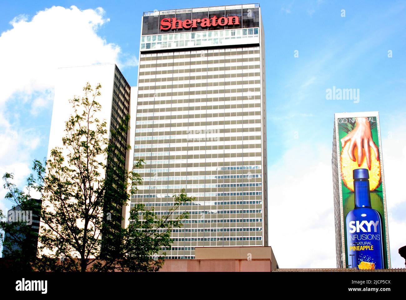 Downtown dallas sheraton hi-res stock photography and images - Alamy