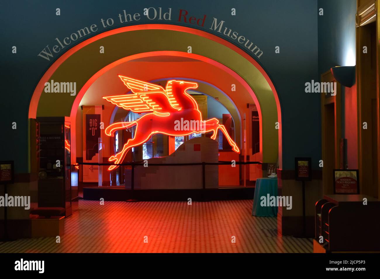 Pegasus in downtown dallas hi-res stock photography and images - Alamy