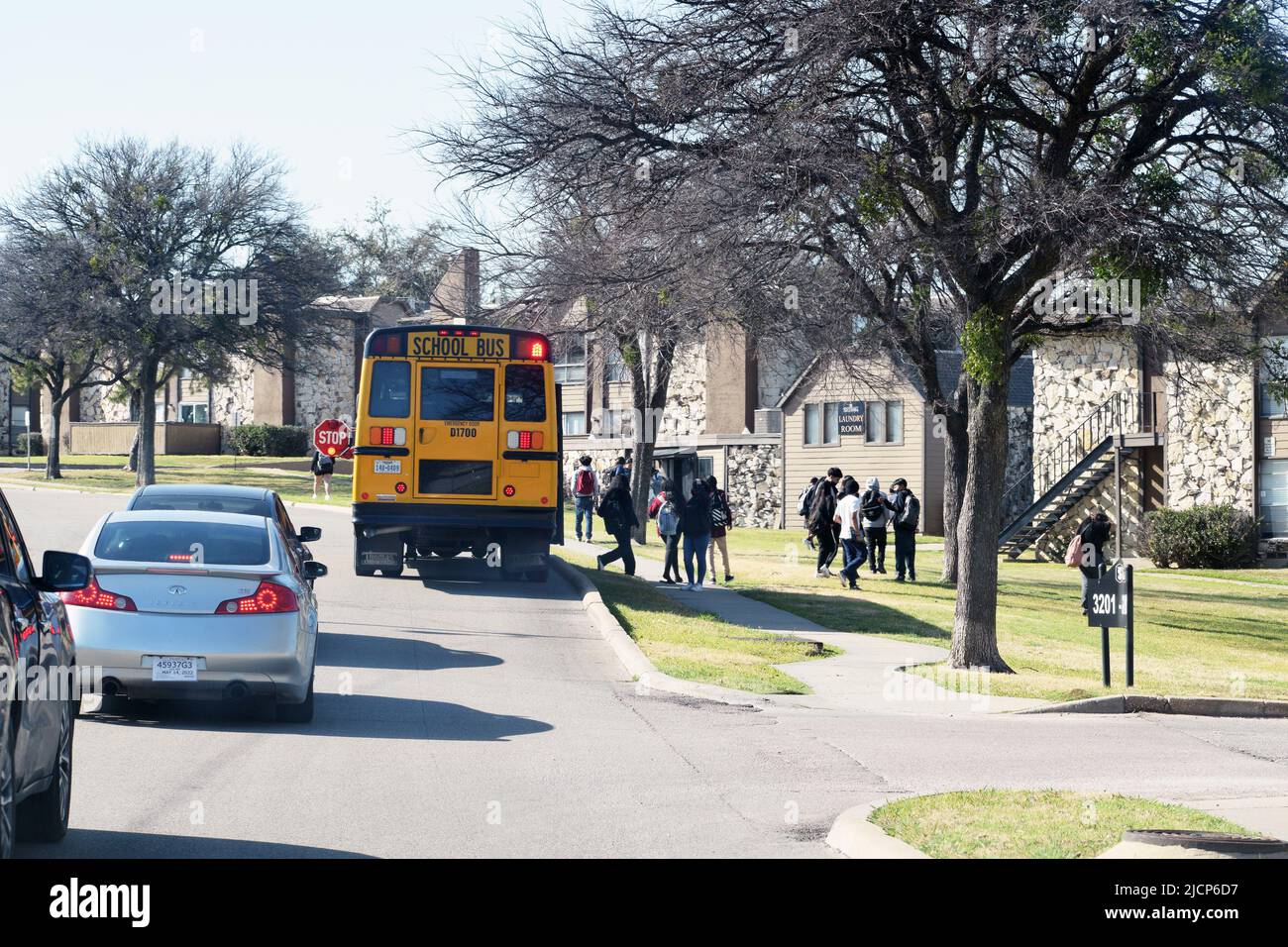 Children exiting school bus hi-res stock photography and images - Alamy