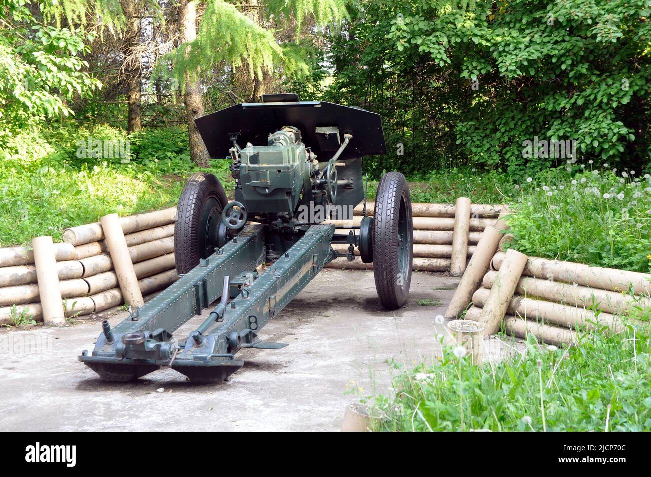 Ukraine firing artillery 2022 hi-res stock photography and images - Alamy