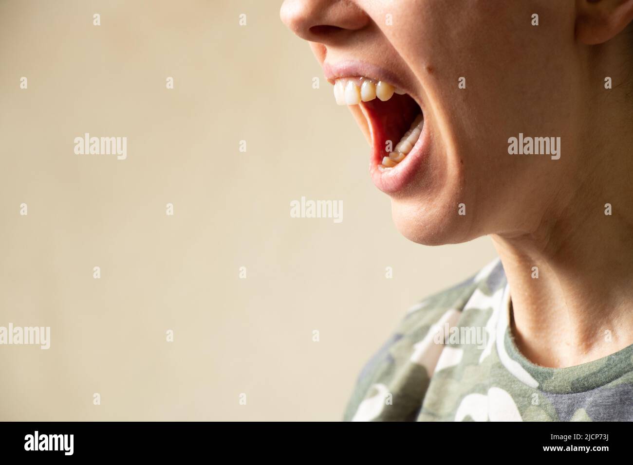 Ukrainian girl screams from anger and horror that occurs in Ukraine ...