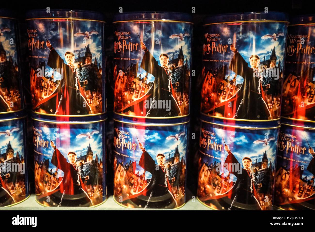 Wizard World Souvenirs and Gifts Shop in the Universal Studios Japan ...