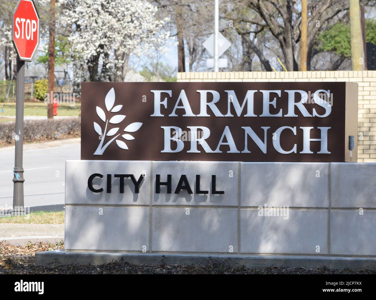 Farmers branch city hall sign hi-res stock photography and images - Alamy