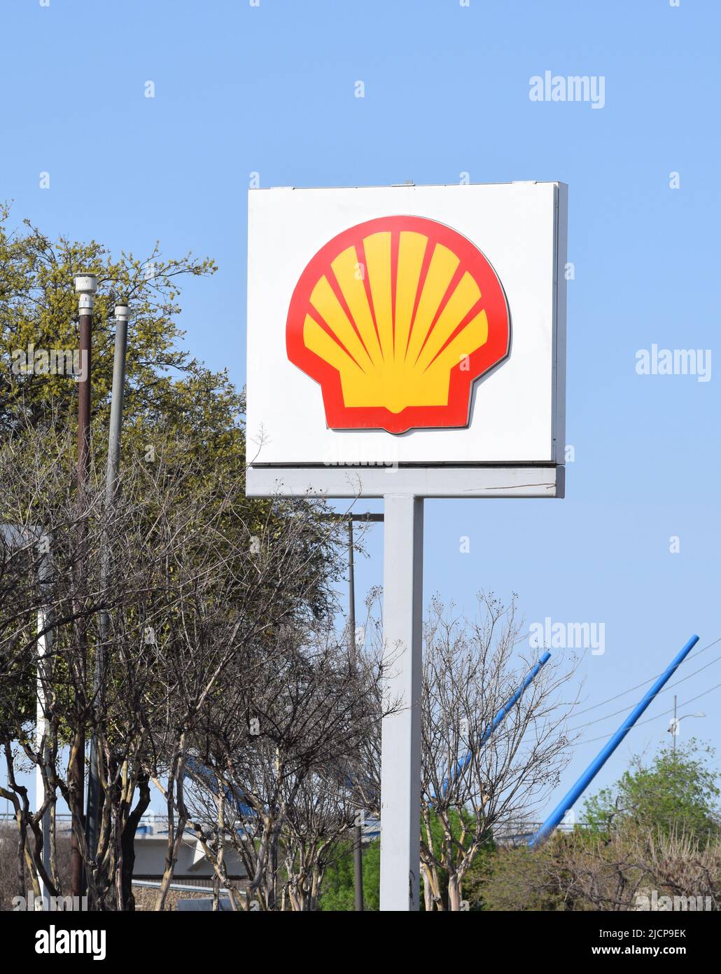 Close up of a Shell gas station sign (no words Stock Photo - Alamy