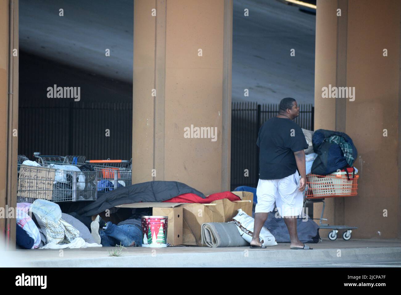 African american homeless man hi-res stock photography and images - Alamy