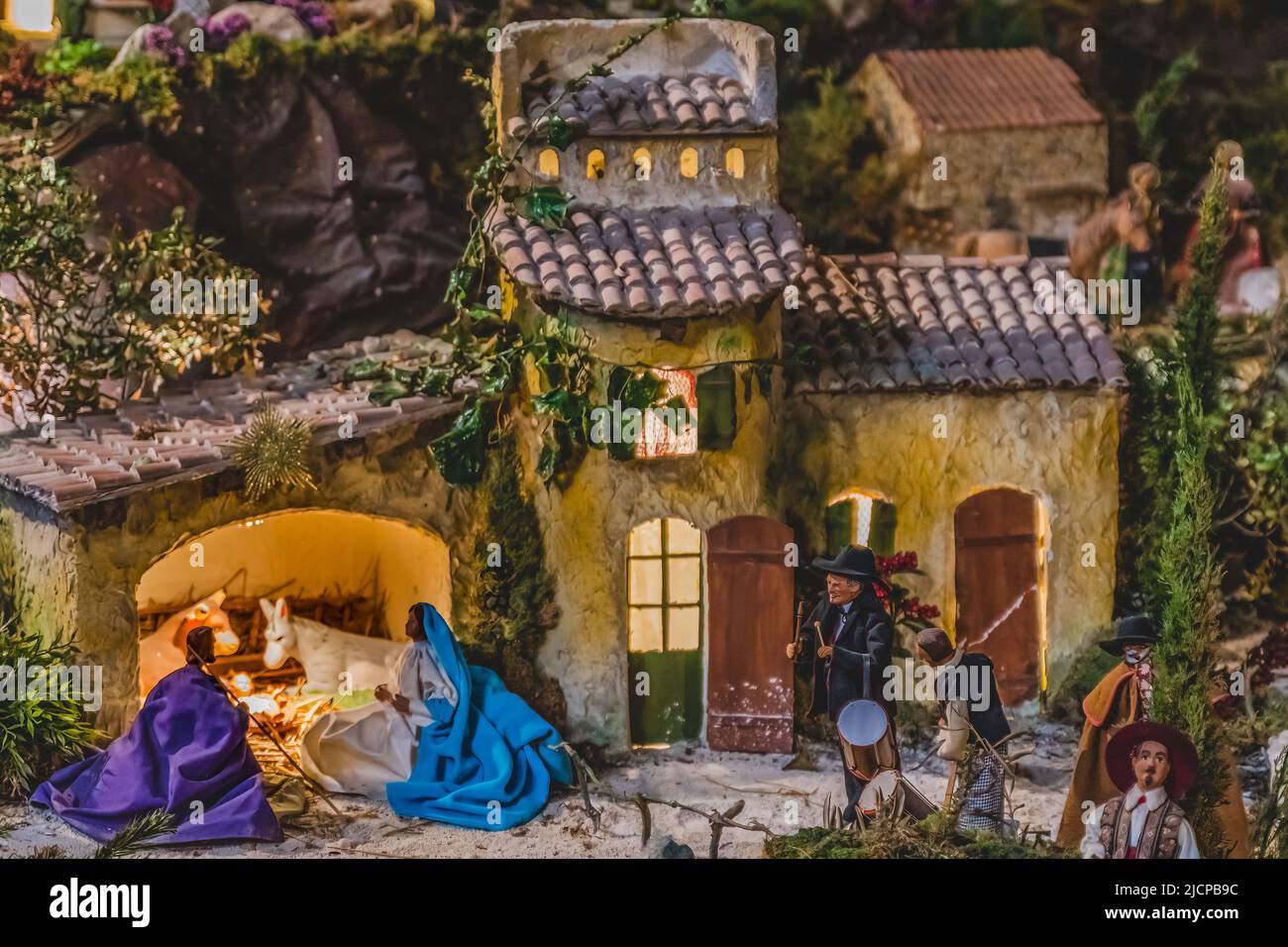 Christmas Creche Nativity Mary Joseph Baby Jesus Cathedral Saint Mary ...