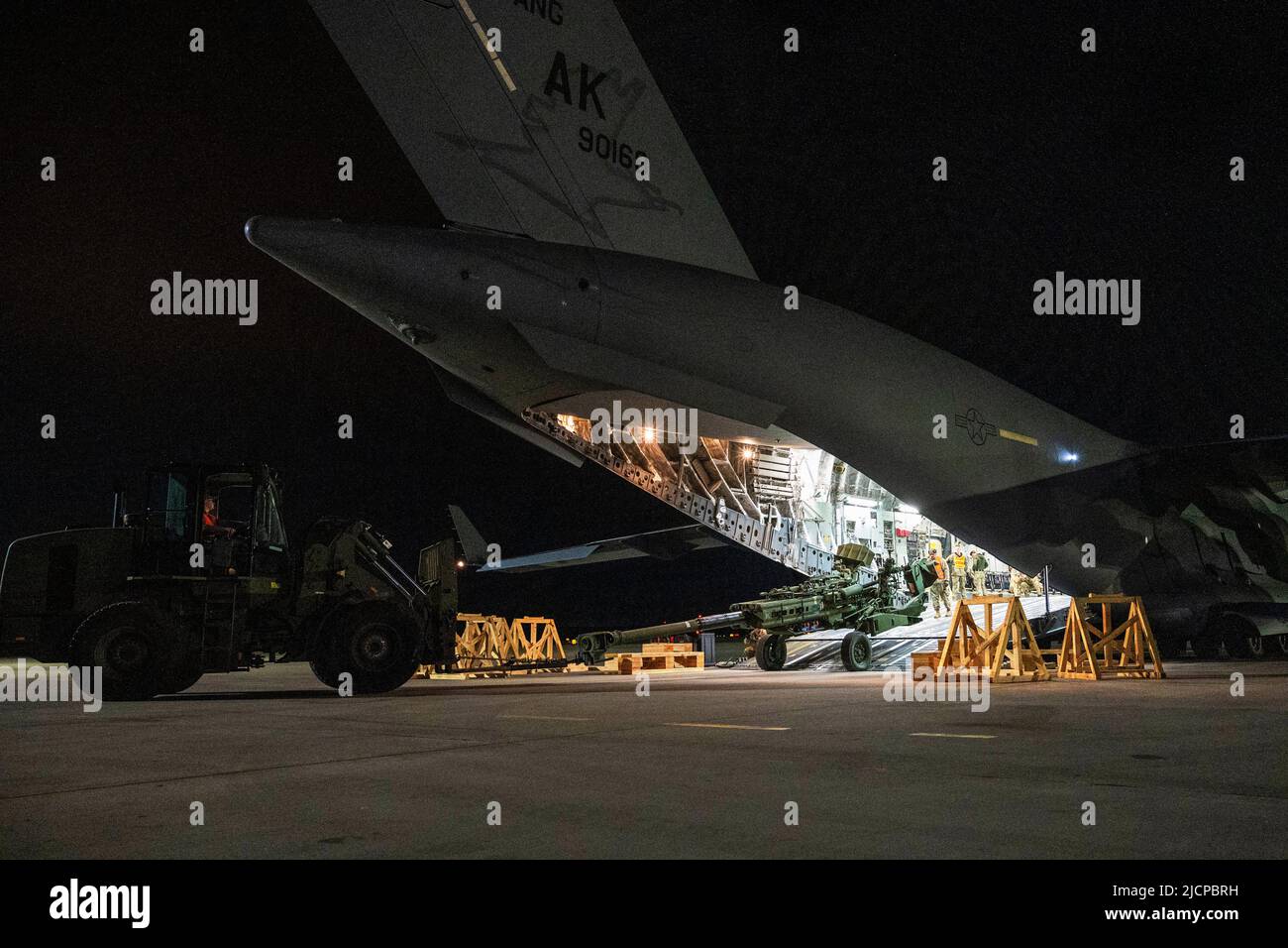 USEUCOM, Undisclosed Location. 2nd May, 2022. U.S. Air Force and U.S ...