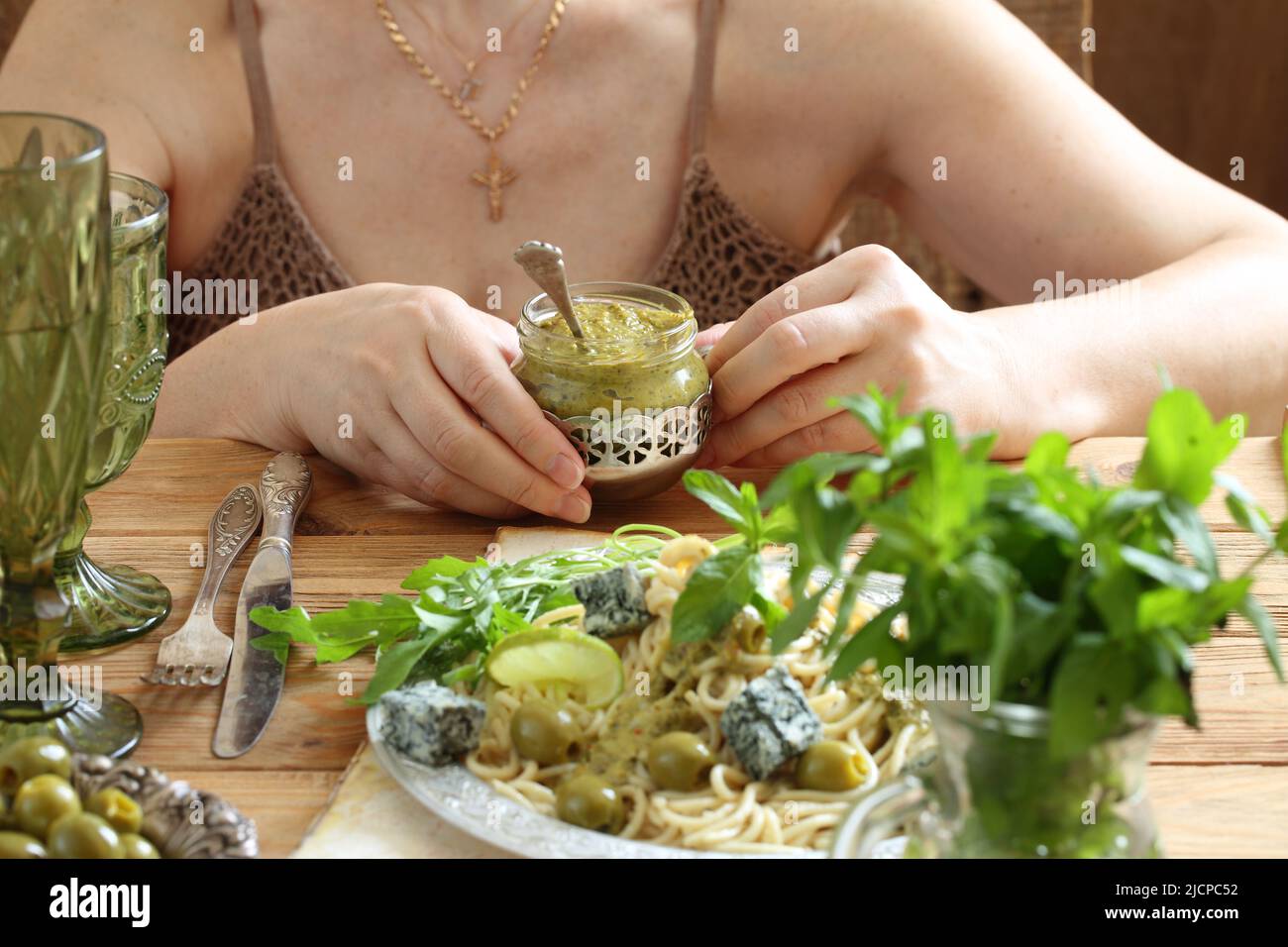 Upmold hi-res stock photography and images - Alamy