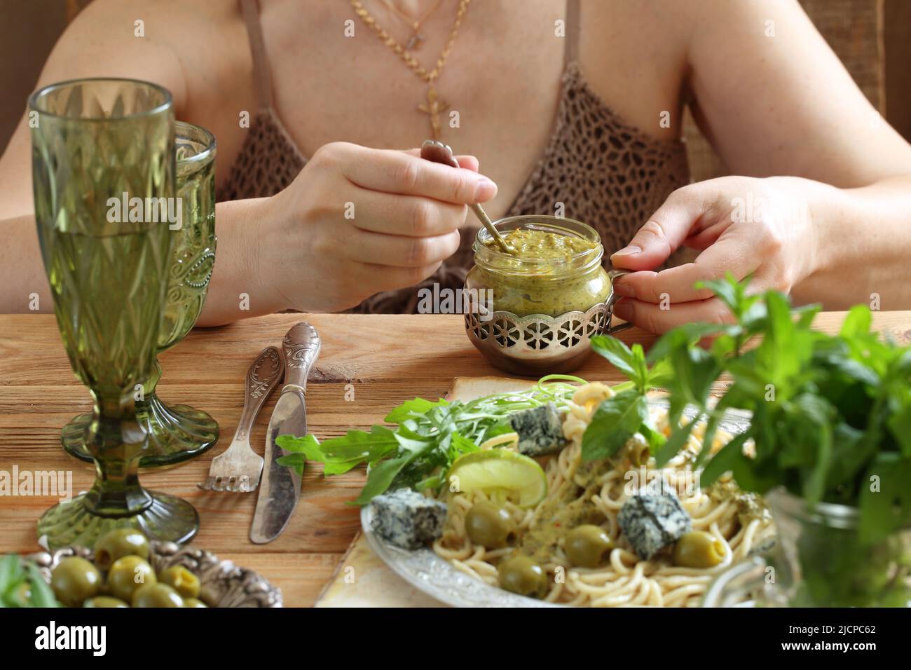 Upmold hi-res stock photography and images - Alamy