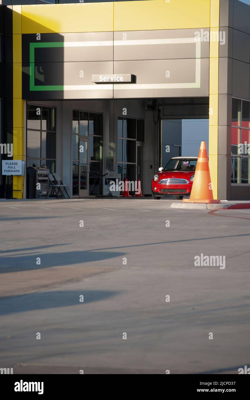 A Mini Cooper dealership in Dallas Texas ca. 2011 Stock Photo - Alamy