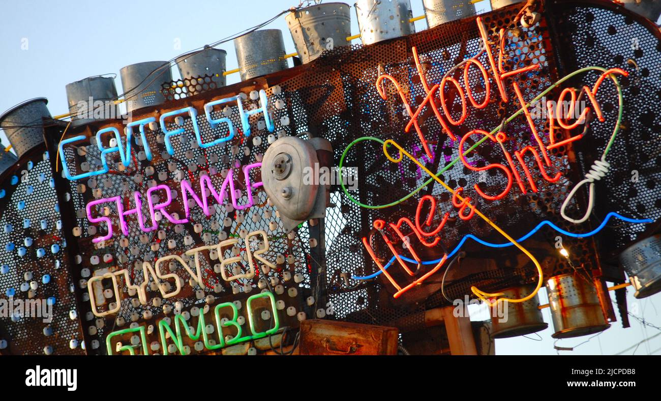 Hook line and sinke restaurant hi-res stock photography and images - Alamy