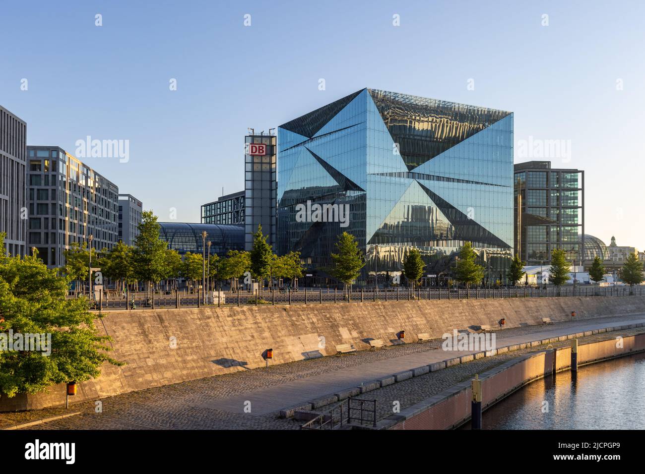 View over the river Spree towards Cube Berlin and Berlin Hauptbahnhof ...
