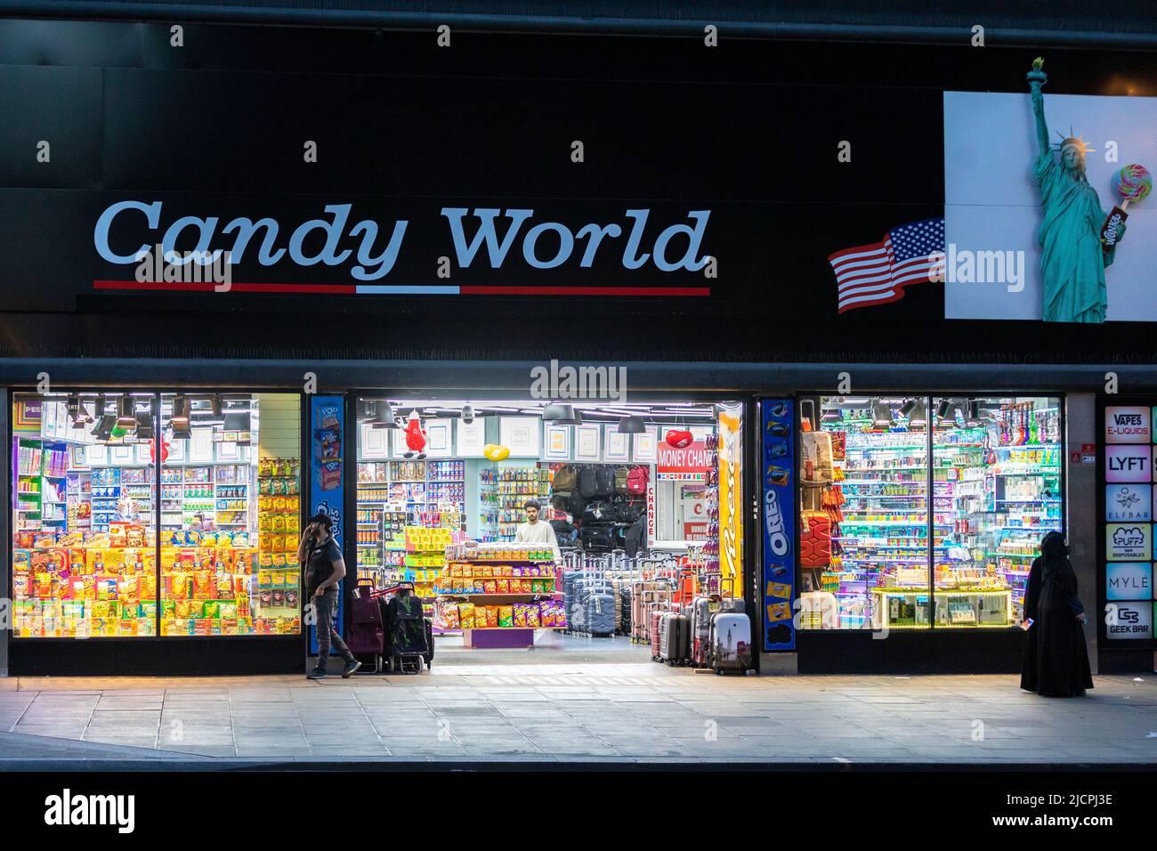 American sweet shop oxford street hi-res stock photography and images ...