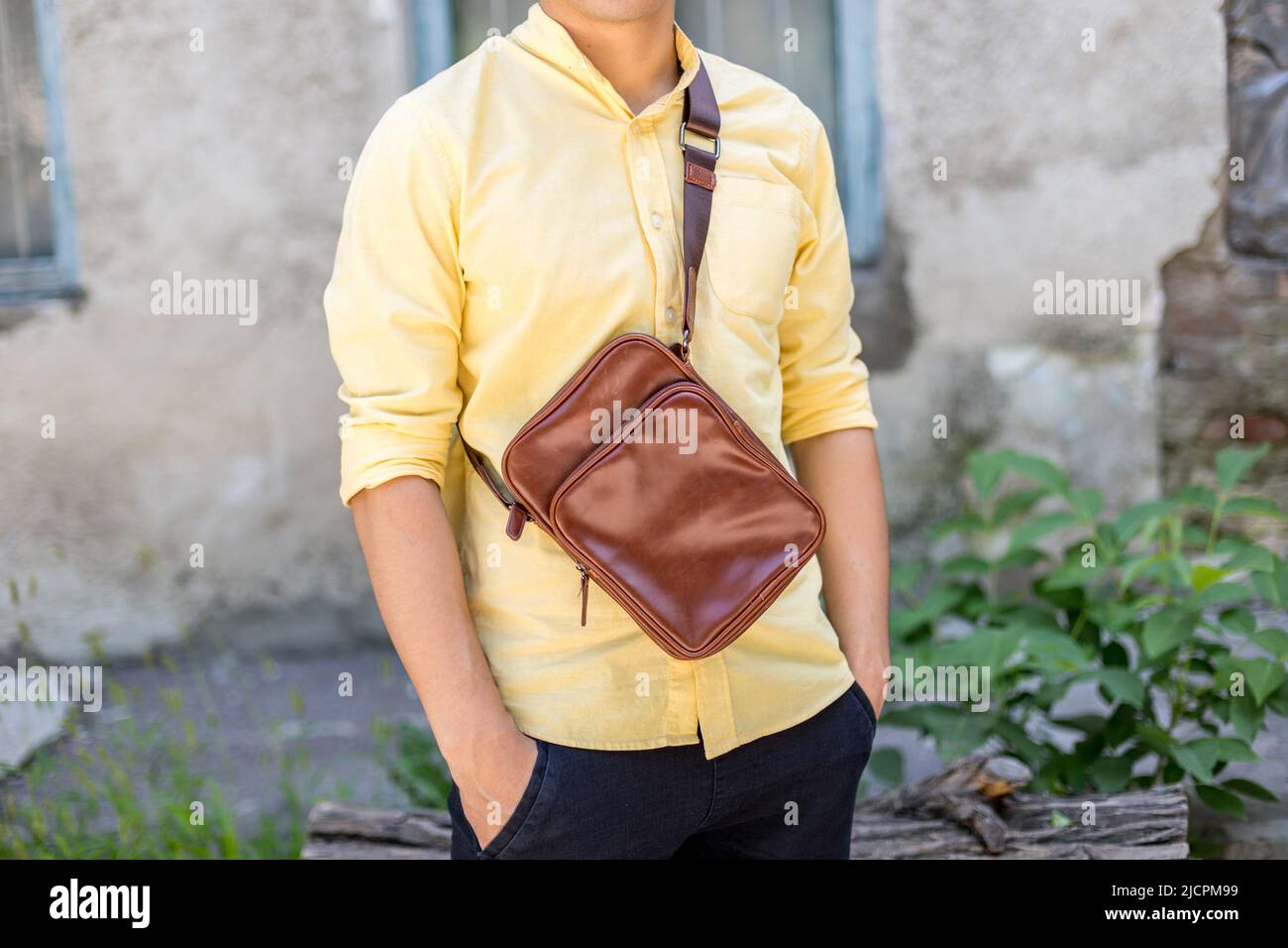Woman carrying handbags hi-res stock photography and images - Alamy