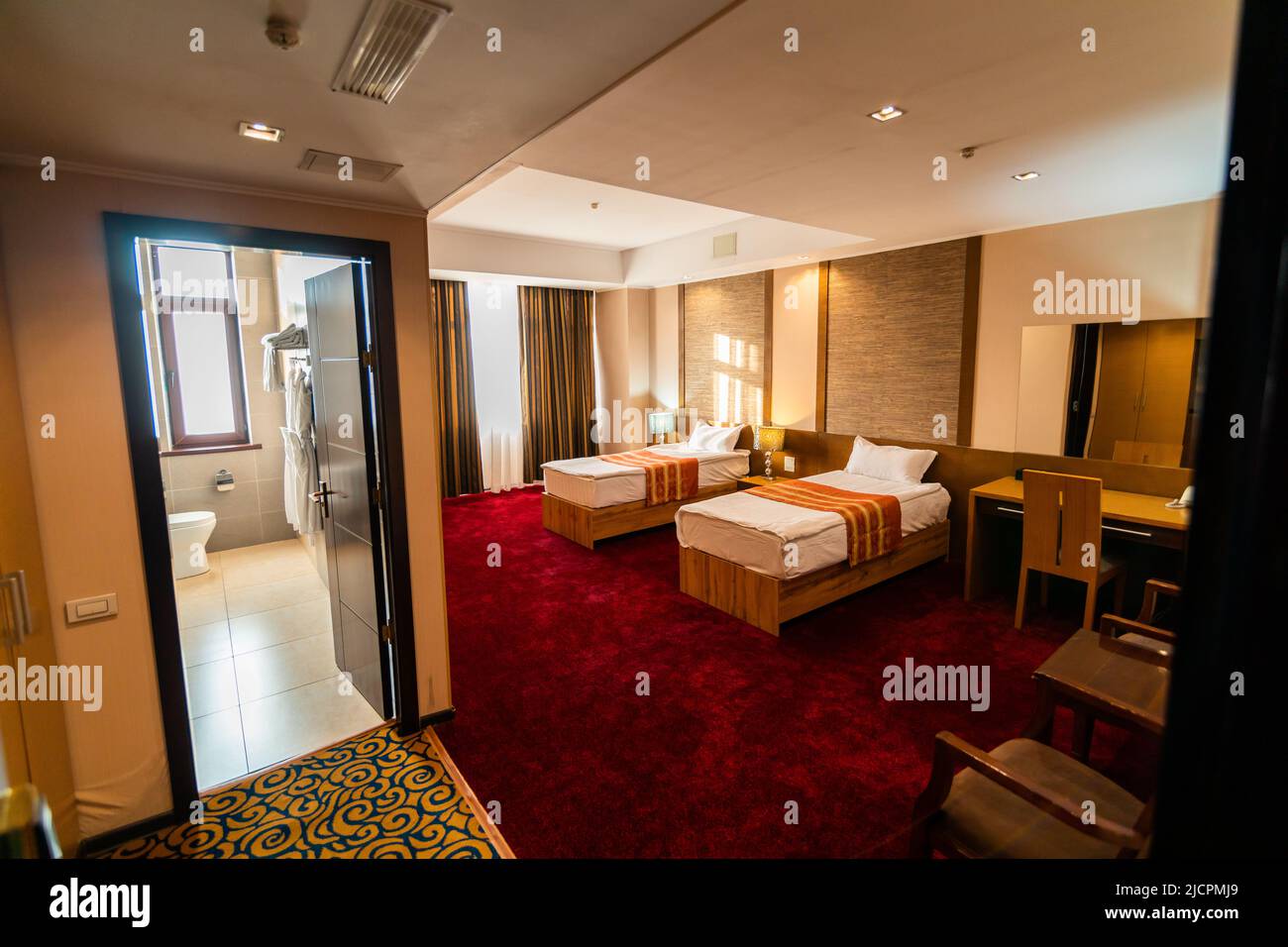 Standard Twin Room in hotel Stock Photo - Alamy