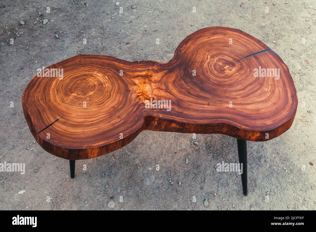 Elm slab hi-res stock photography and images - Alamy