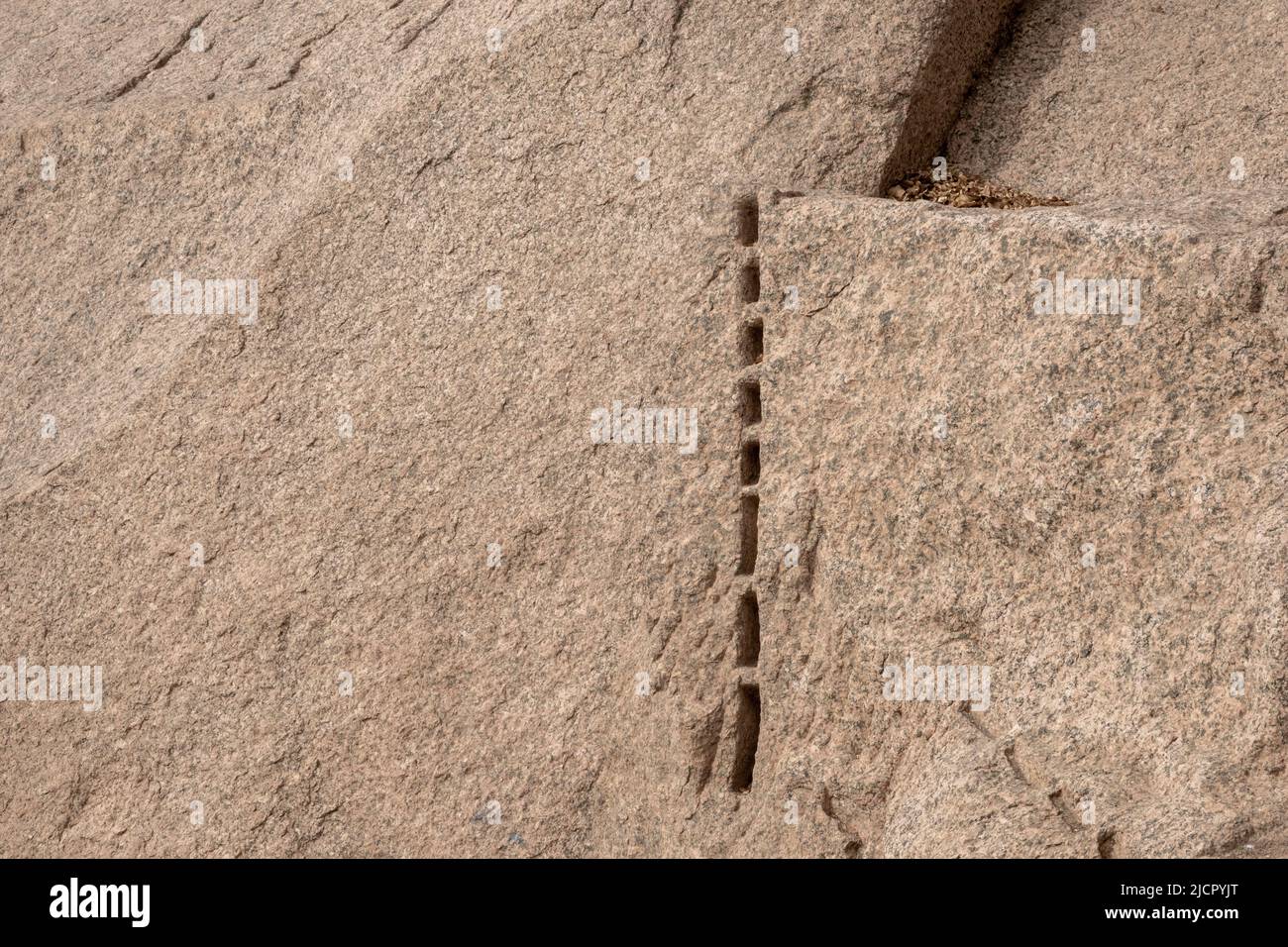 Ancient granite quarry workings in Aswan, Upper Egypt Stock Photo - Alamy