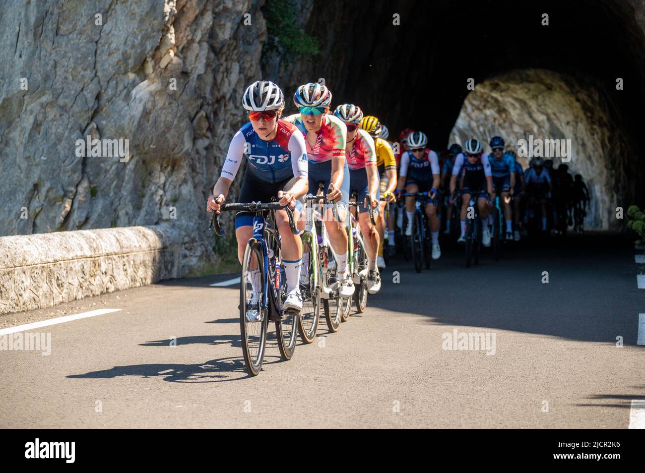 Peloton and BORGLI Stine from the FDJ Nouvelle-Aquitaine Futuroscope ...