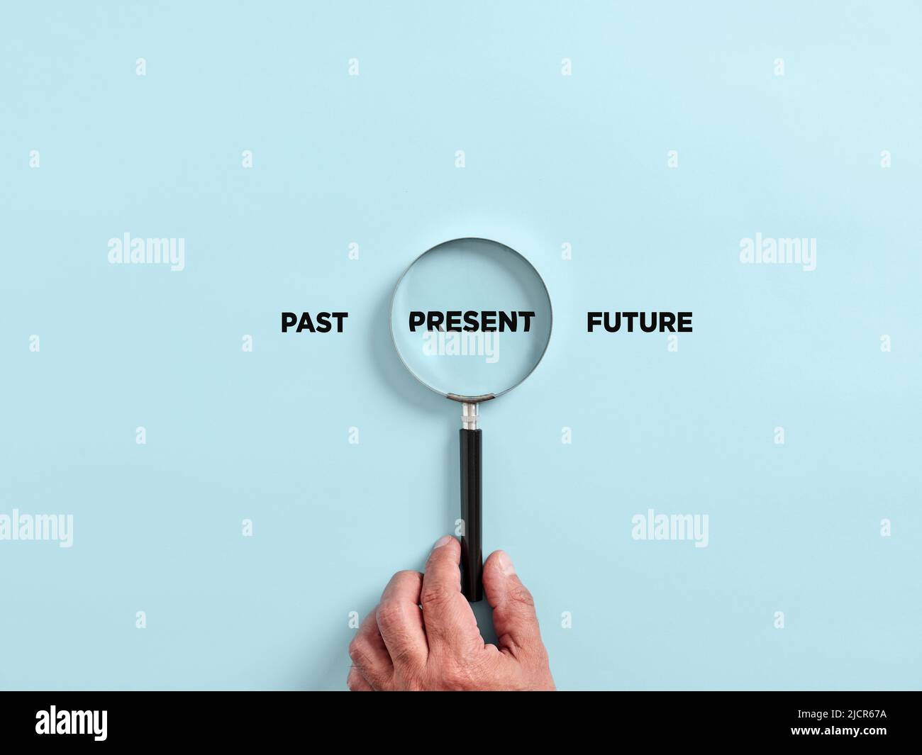 Thinking review hi-res stock photography and images - Alamy