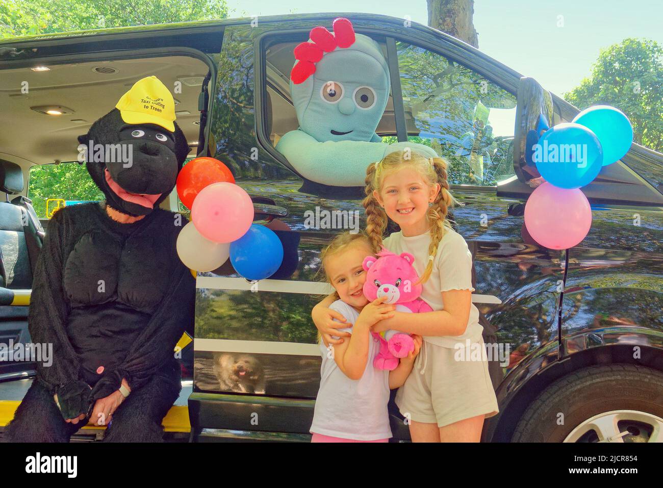 Glasgow taxi outing to troon hi-res stock photography and images - Alamy