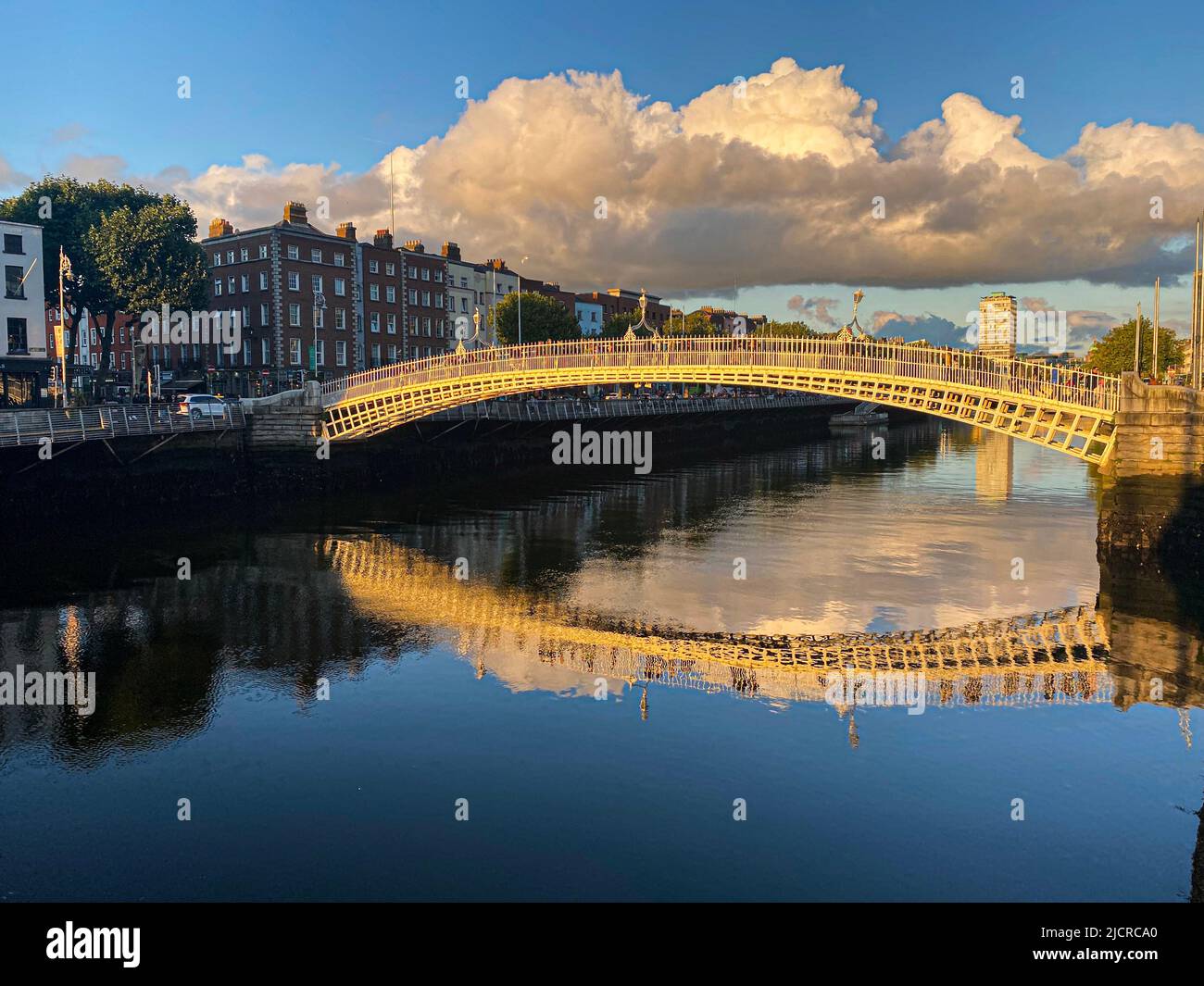 Famous dublin landmarks hi-res stock photography and images - Alamy