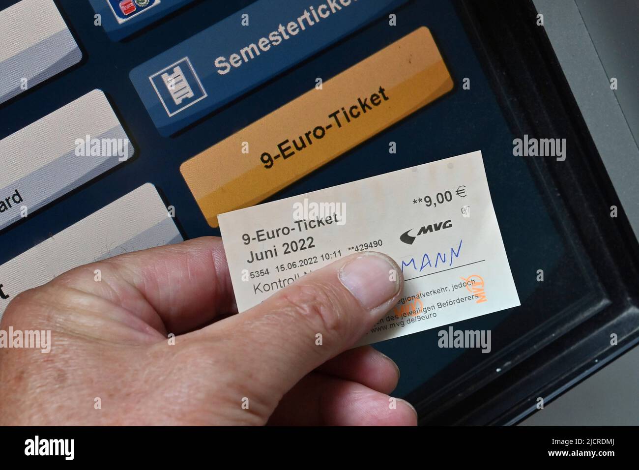 Munich, Deutschland. 15th June, 2022. Thematic image of a nine-euro ...