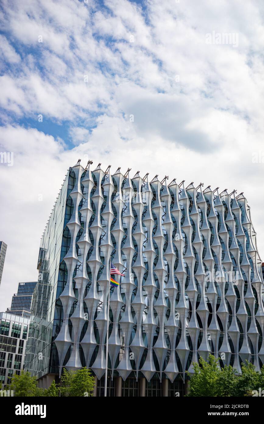 The Embassy of the United States of America in London is the diplomatic ...