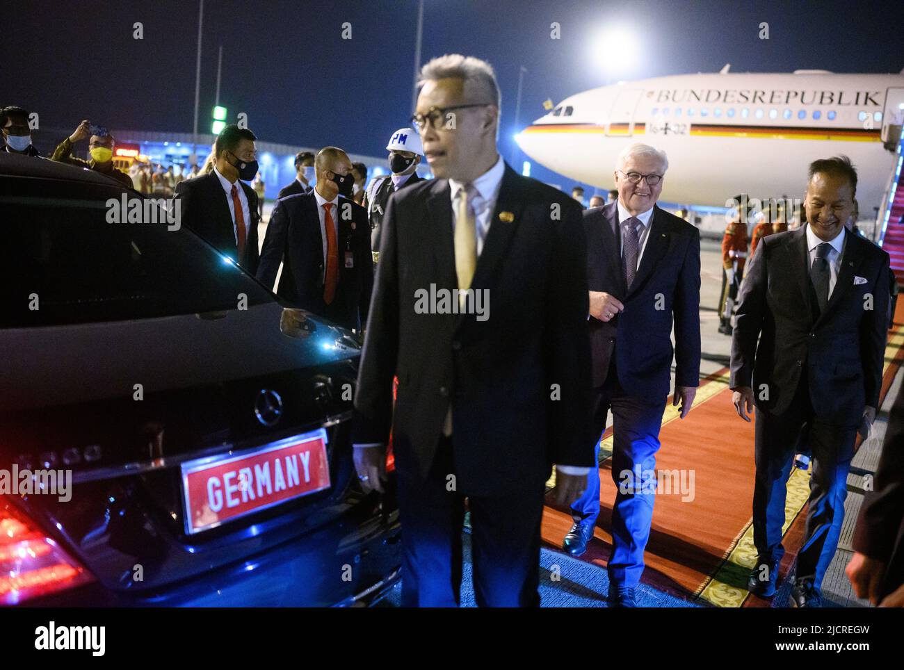 Jakarta, Indonesia. 15th June, 2022. German President Frank-Walter ...