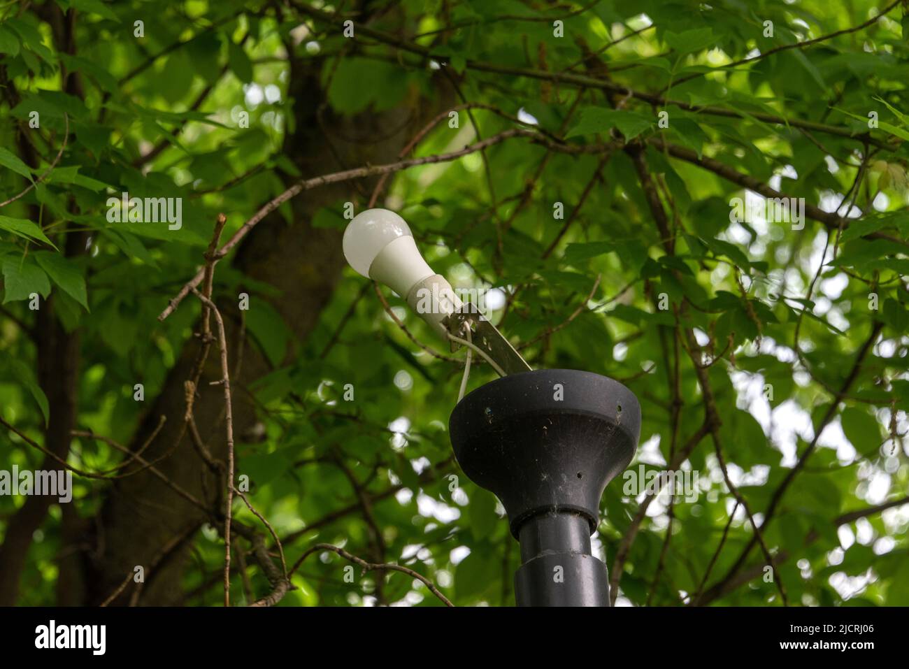 Destroyed bulb hi-res stock photography and images - Alamy