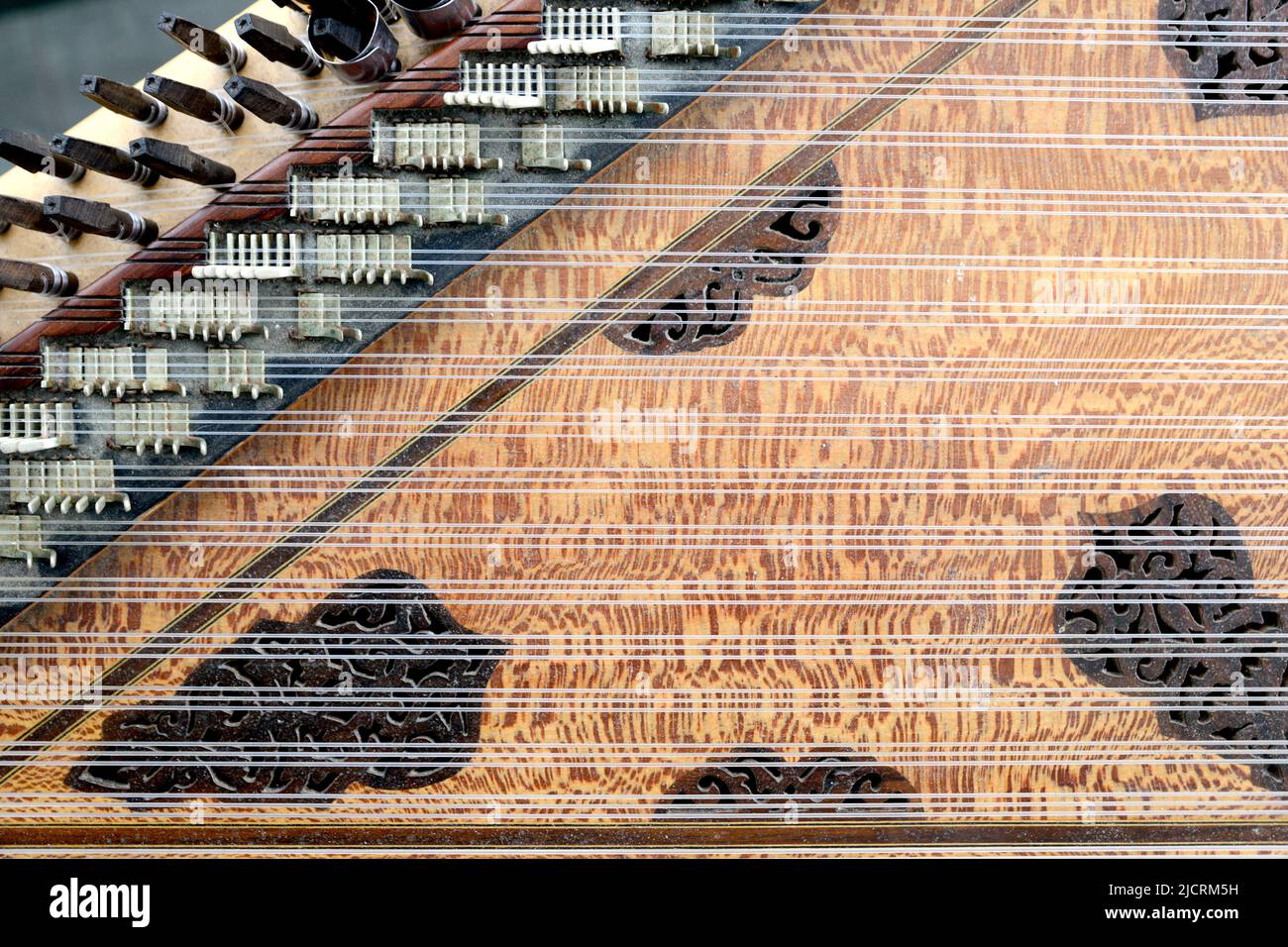 Persian musical instrument hi-res stock photography and images - Alamy