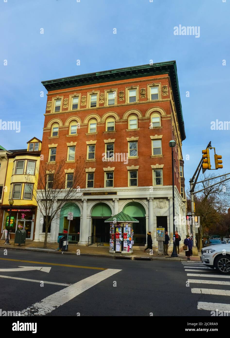 PRINCETON, NJ USA - NOVENBER 12, 2019: Crossroads at the main ...