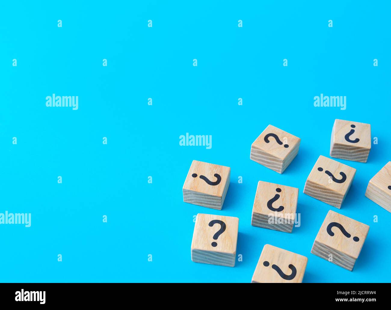 Question mark blocks hi-res stock photography and images - Alamy