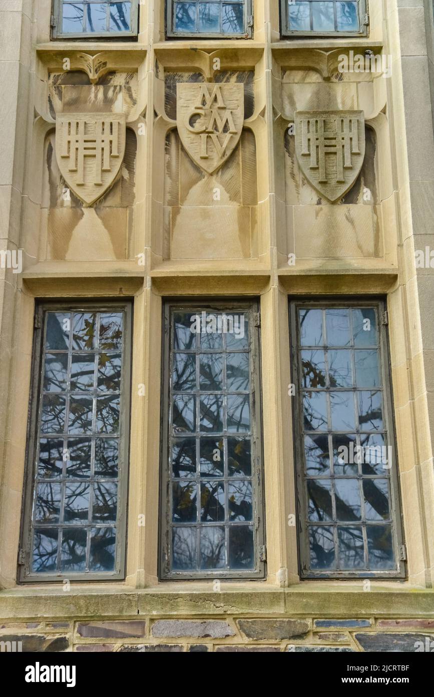PRINCETON, NJ USA - NOVENBER 12, 2019: Windows and University building ...