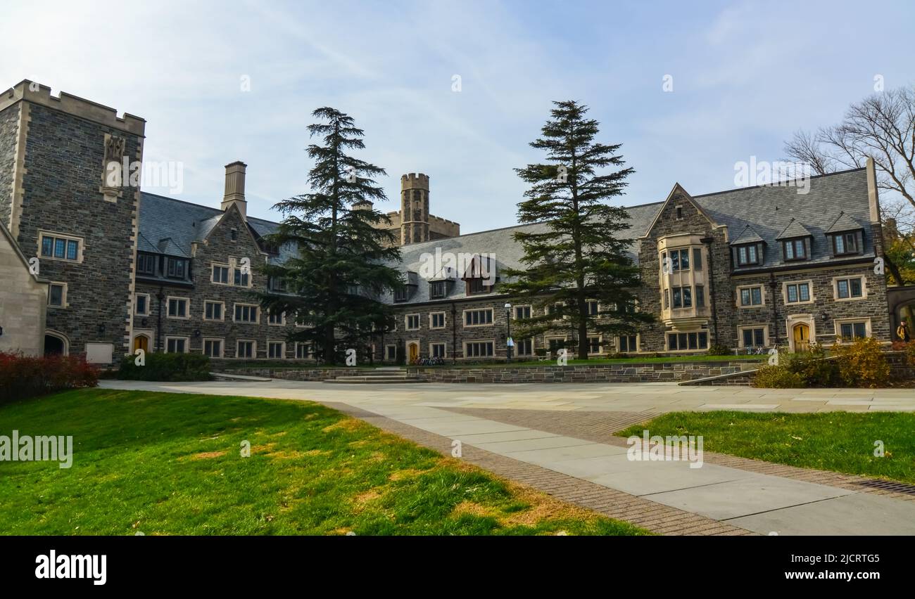 Ivy league architecture hi-res stock photography and images - Alamy