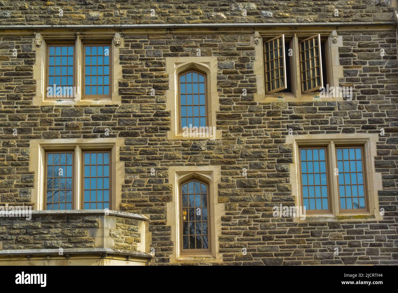Historical campus buildings hi-res stock photography and images - Alamy