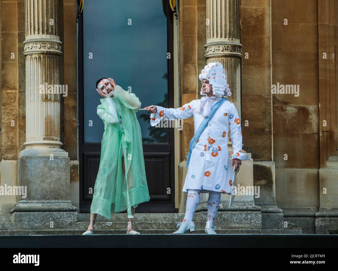 Sleeping beauty pantomime 2022 hi-res stock photography and images - Alamy