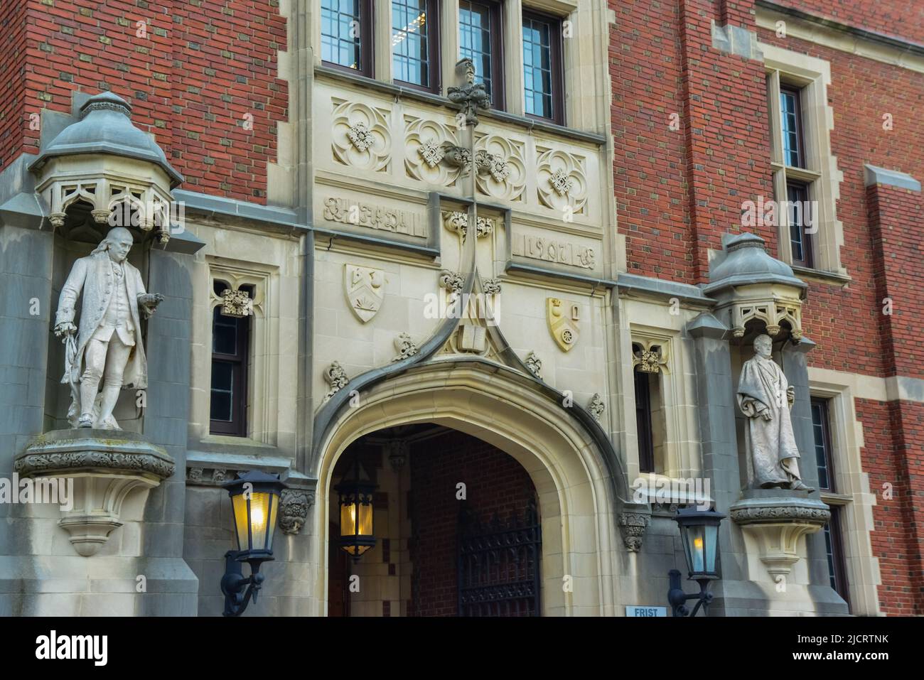 Historic college campus hi-res stock photography and images - Alamy