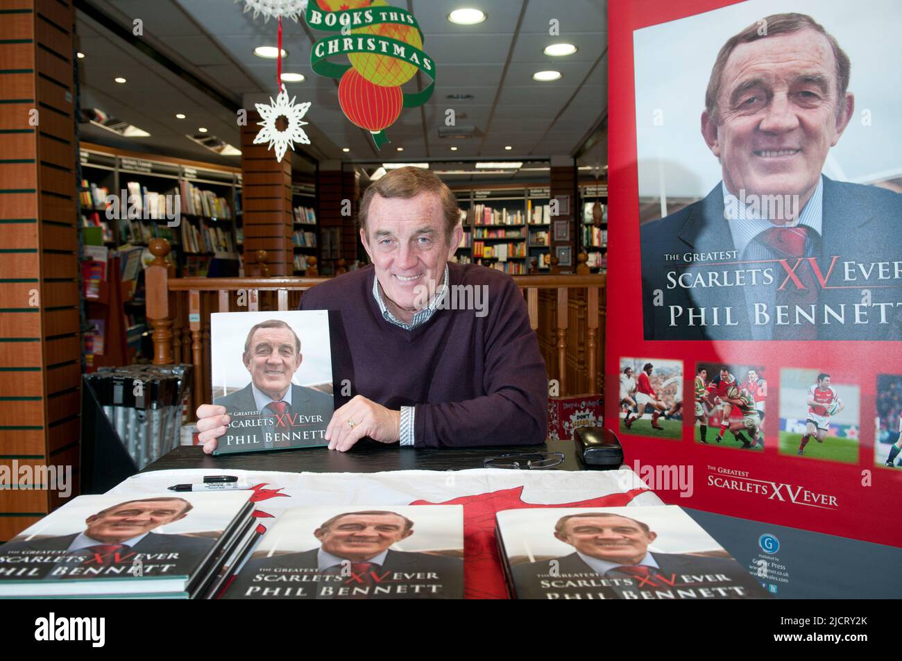 Phil bennett rugby hi-res stock photography and images - Alamy