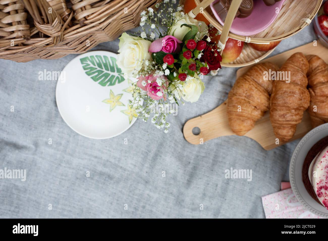 Picnic set up hi-res stock photography and images - Alamy