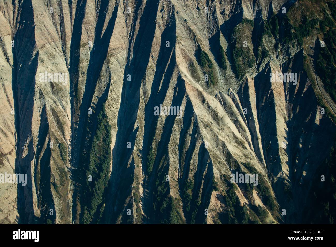 Lower mainland mountain hi-res stock photography and images - Alamy