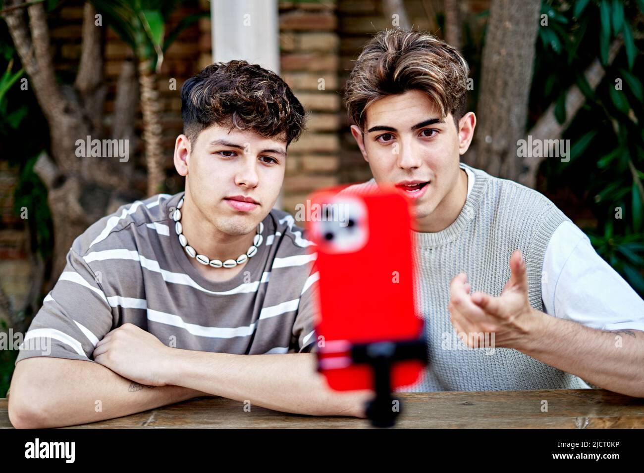 Recording podcast two friends hi-res stock photography and images - Alamy