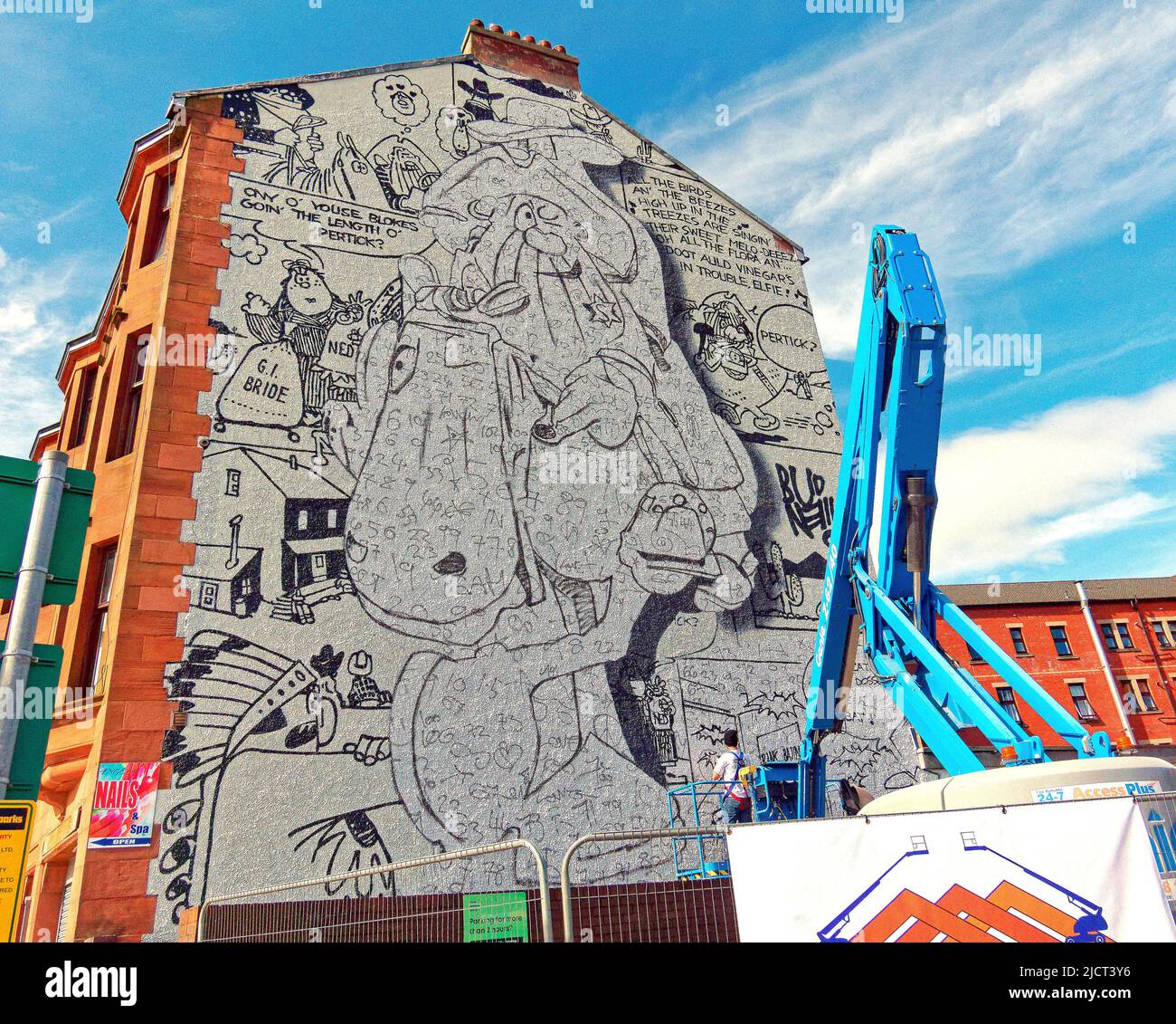 Glasgow, Scotland, UK June 15th 2022. UK Weather: Iconic city cartoon ...