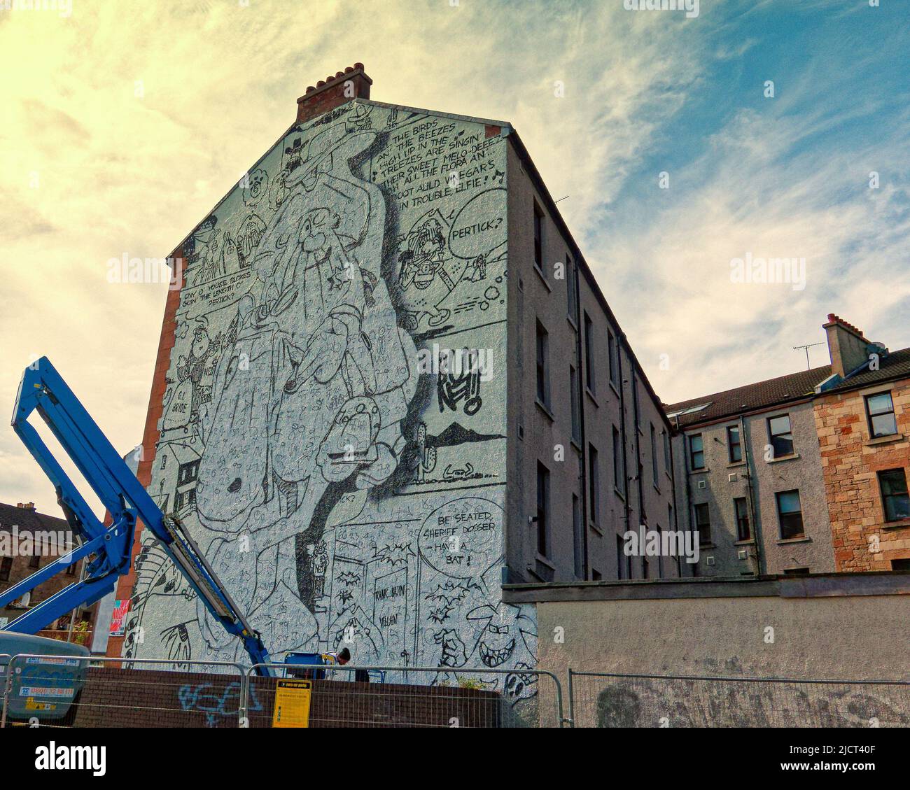 Glasgow, Scotland, UK June 15th 2022. UK Weather: Iconic city cartoon ...