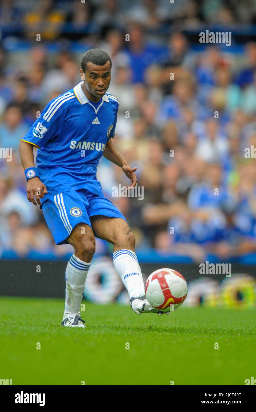 Ashley cole england chelsea hi-res stock photography and images - Alamy
