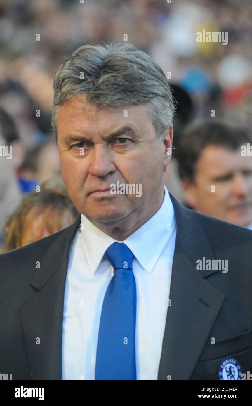 Hiddink guus hi-res stock photography and images - Alamy