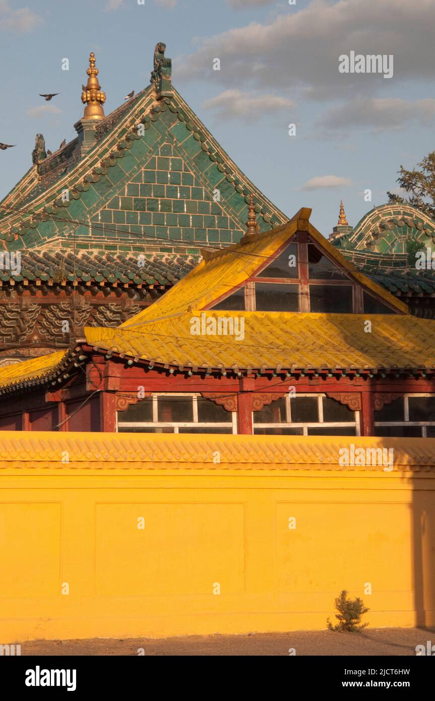 Mongolian architecture hi-res stock photography and images - Alamy