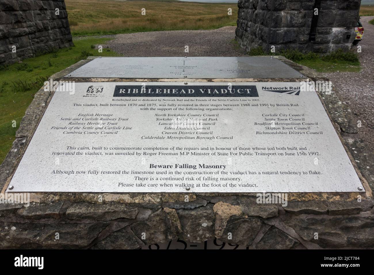 Memorial to the 1990s restoration work to Ribblehead Viaduct or Batty ...